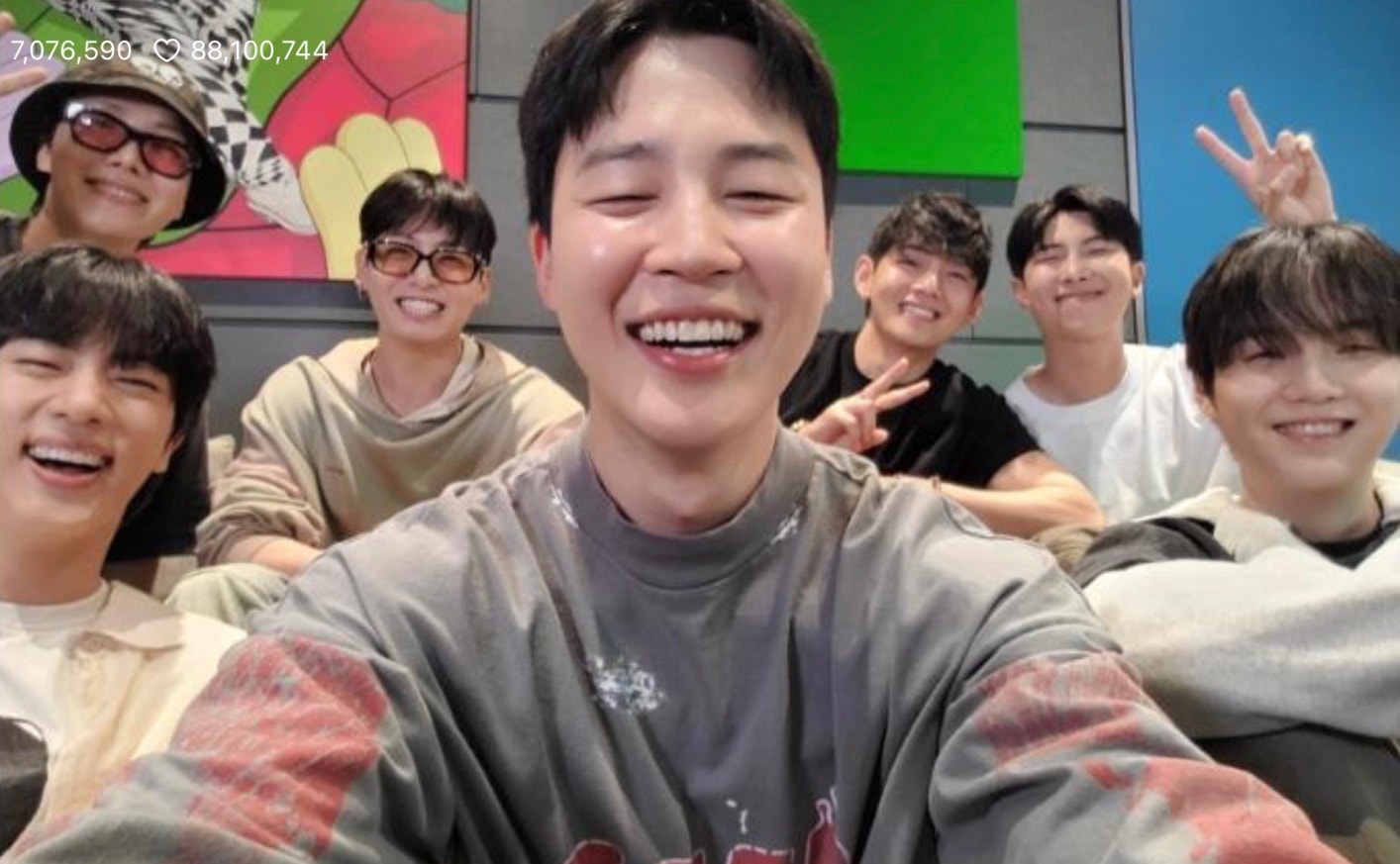 BTS Community Post - OMG 😭 BTS IS BACK AS ONE AFTER SO LONG. 💜👑 I LOVE BTS SO MUCH 💜👑 THANK YOU ...