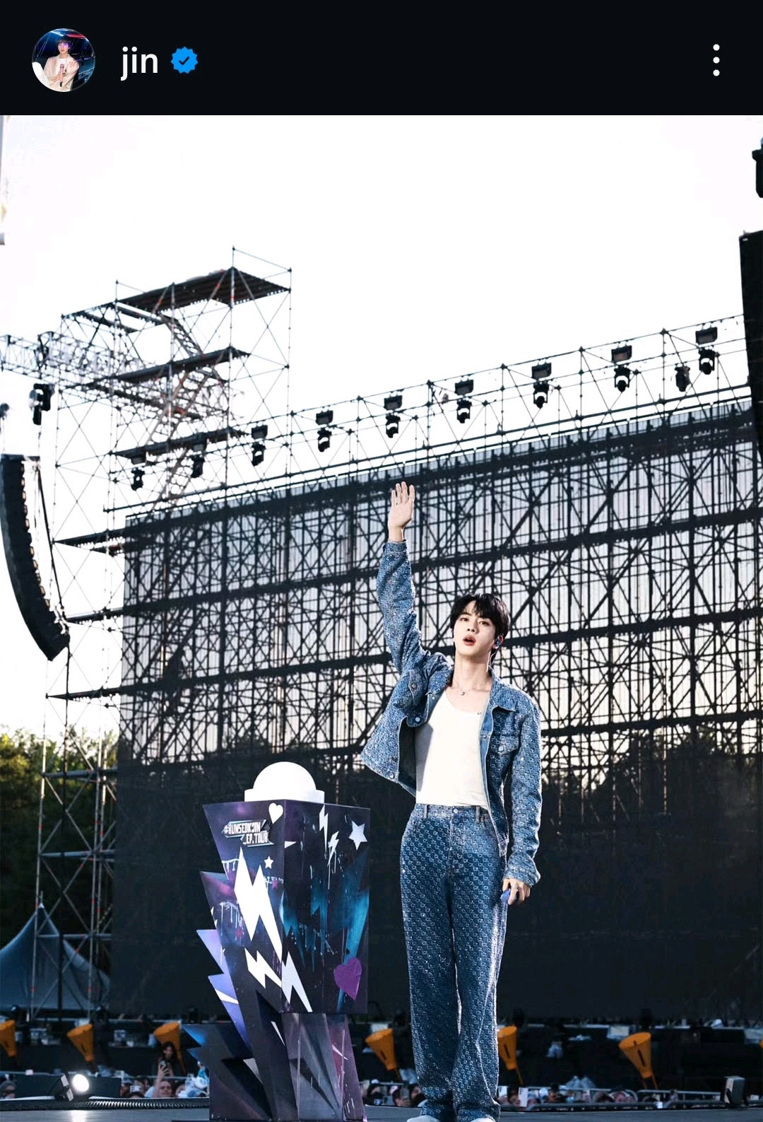 BTS Community Post - por si no habias visto... #Instagram...JIN 🐹 "jin ...