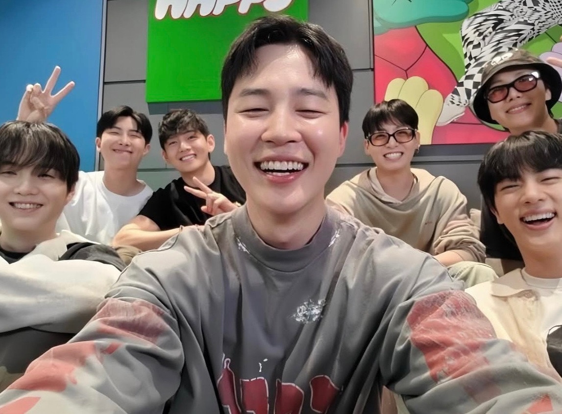 BTS Community Post - È Aqui nessa foto onde cabe todo o mundo desse BArmy , è muito ...