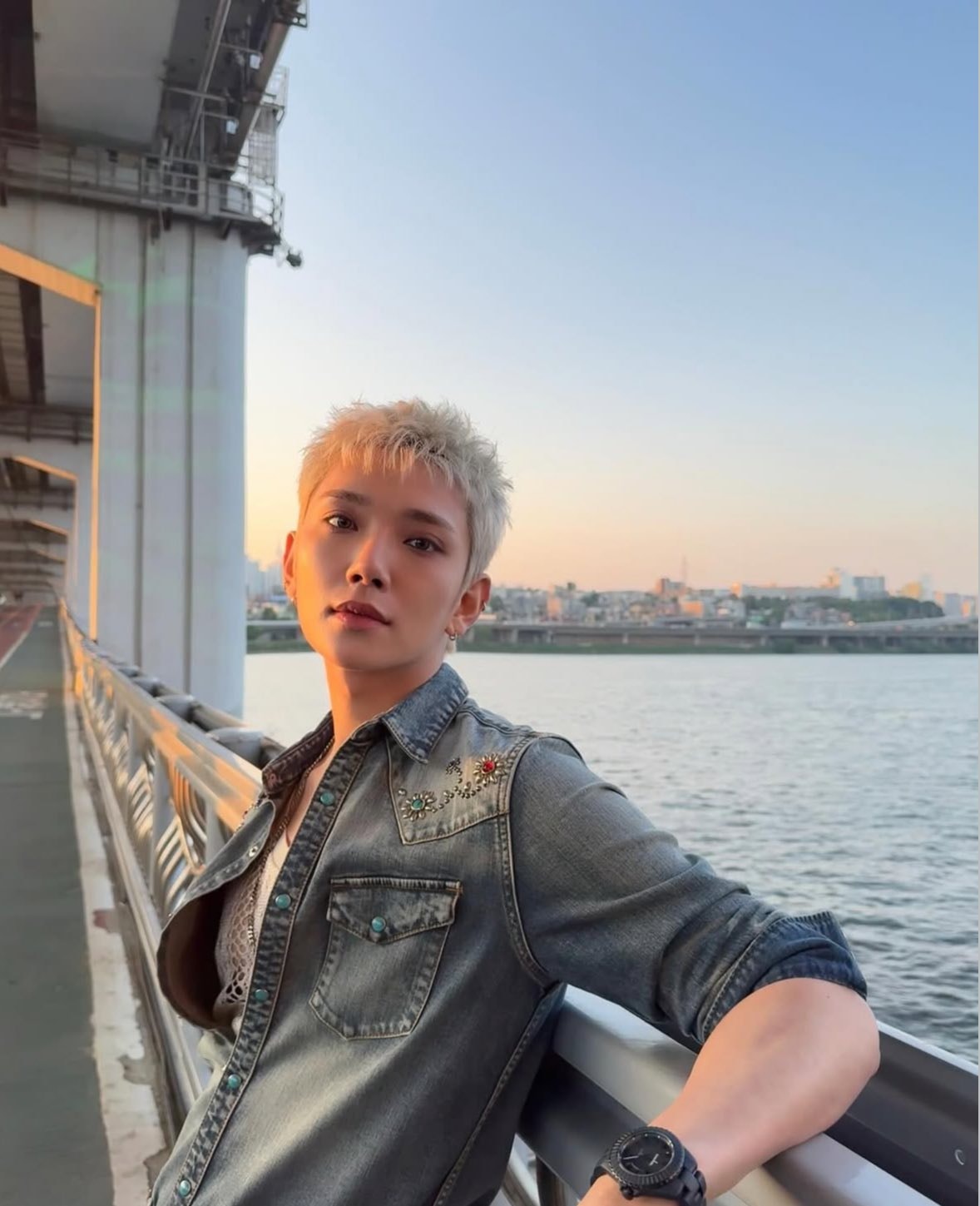 SEVENTEEN Community Post - #推しの日 #推しに伝えたい 毎月4日は推しの日 伝えたい言葉は大好き ジョシュアさーん ...