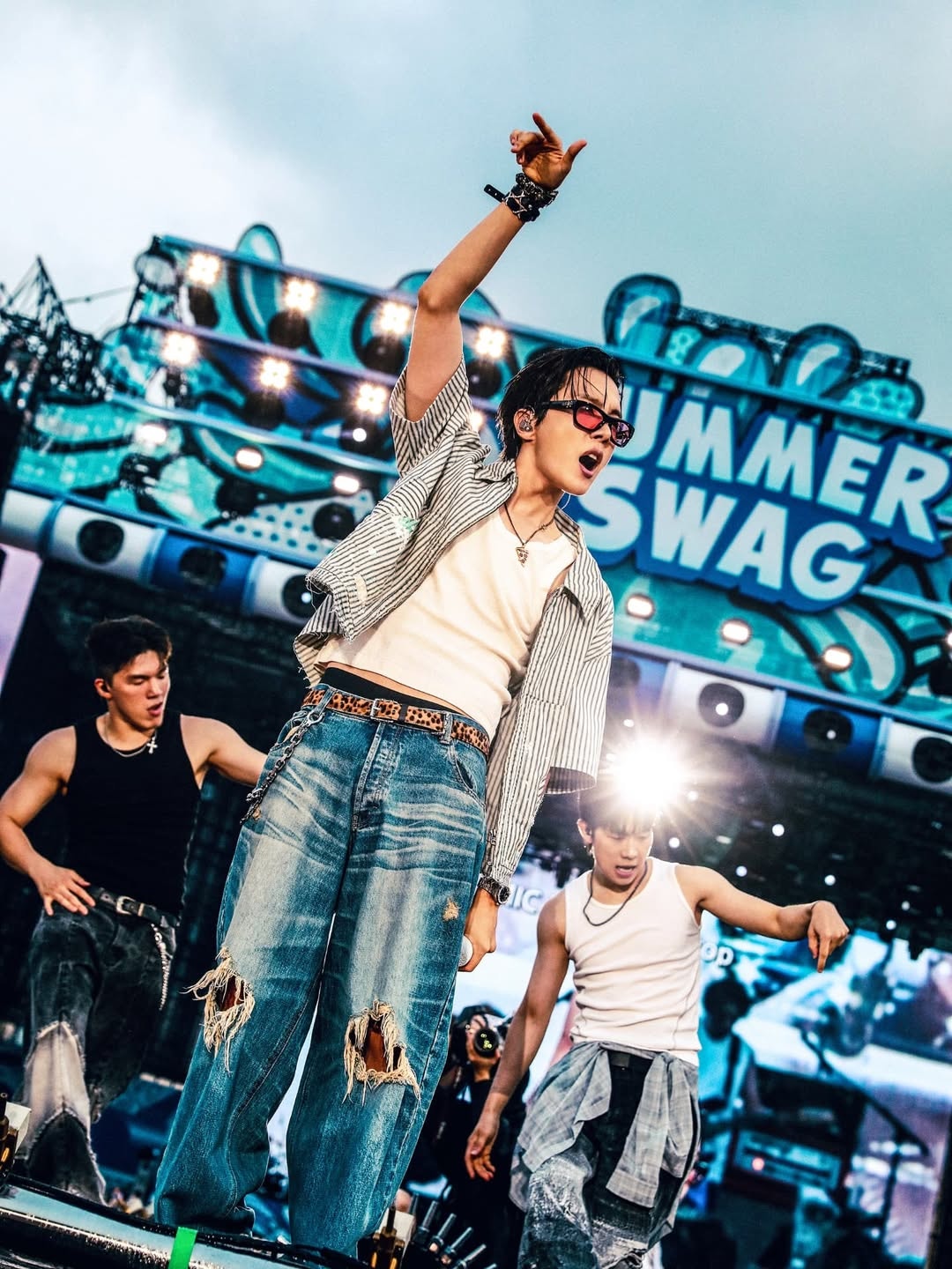 BTS Community Post - uarmyhope instagram post 💜 250706 🐿️- SUMMER SWAG 흠뻑쇼💦 재밌었습니다 감사합니다 ...