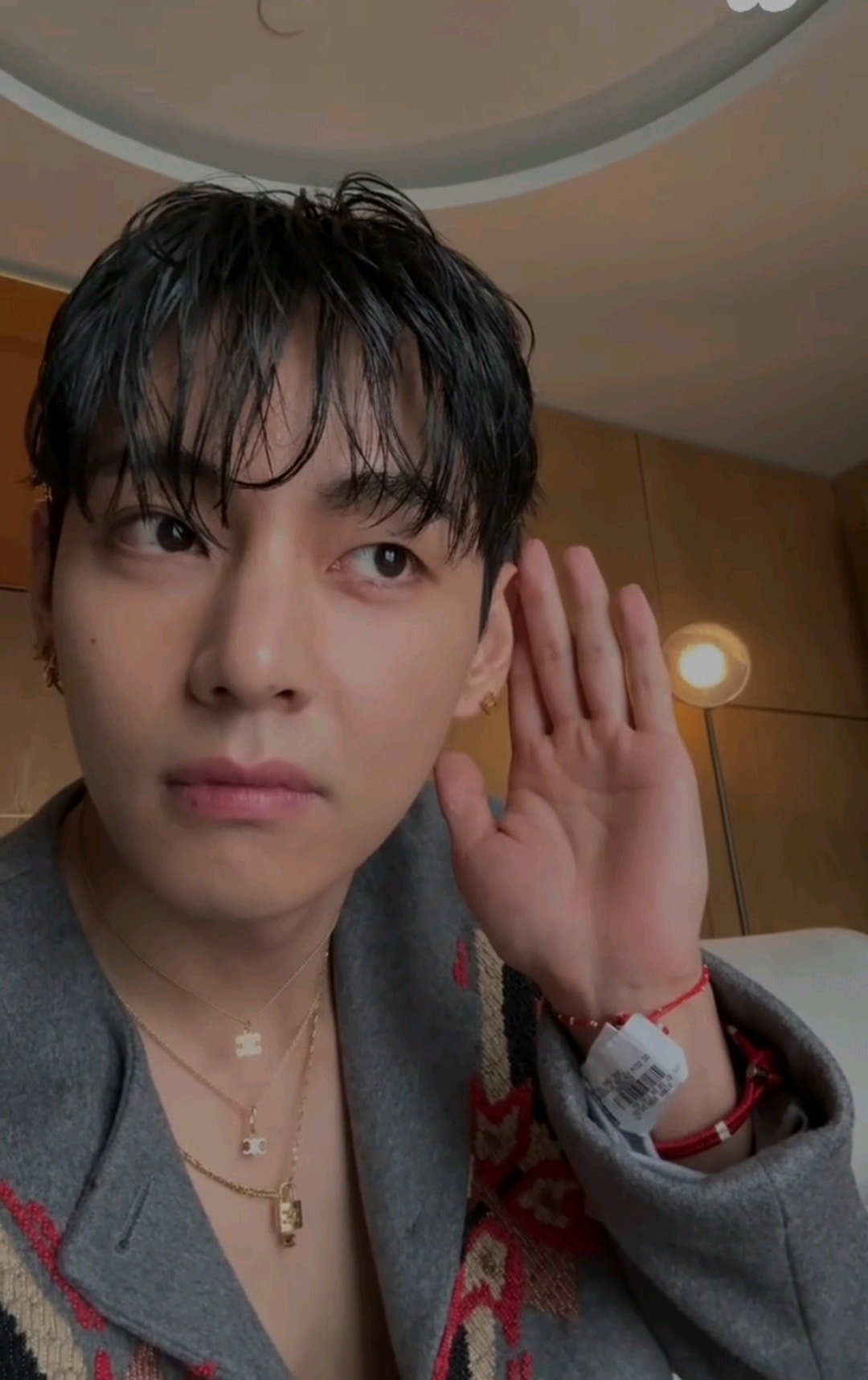 BTS Community Post - Baby V, Listen carefully Eat whatever you want, no one is gonna stop you ...