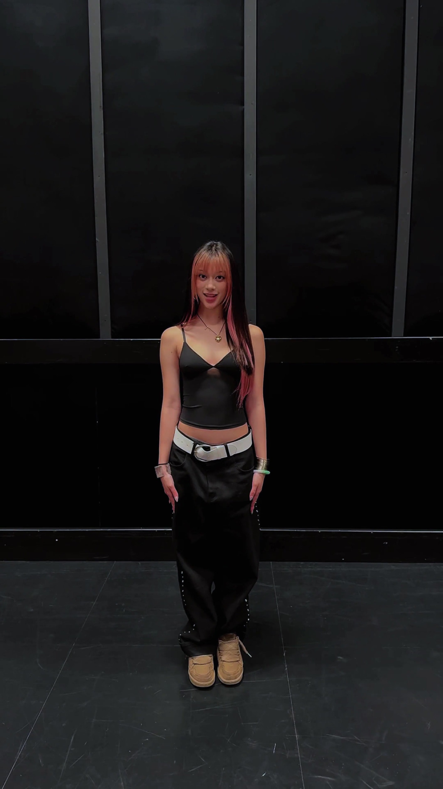 Weverse KATSEYE Media - behold! the gameboy dance-inator!