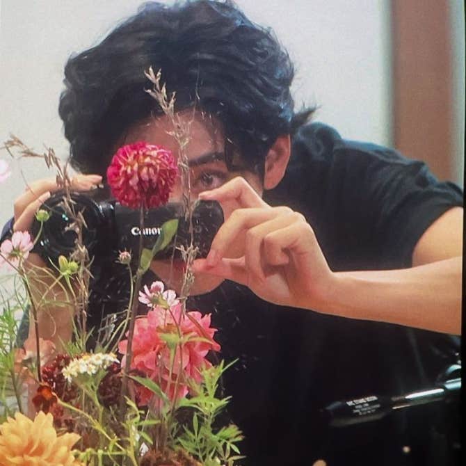 BTS Community Post - (To Mr. Kim Taehyung) Will you be my muse? I have ...