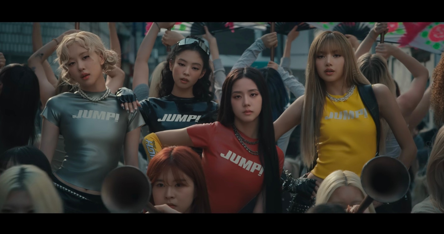 BLACKPINK Community Post - #JUMP_WITH_BLINK “JUMP = 자유” 솔로로도 멋지게 활동하던 4 ...
