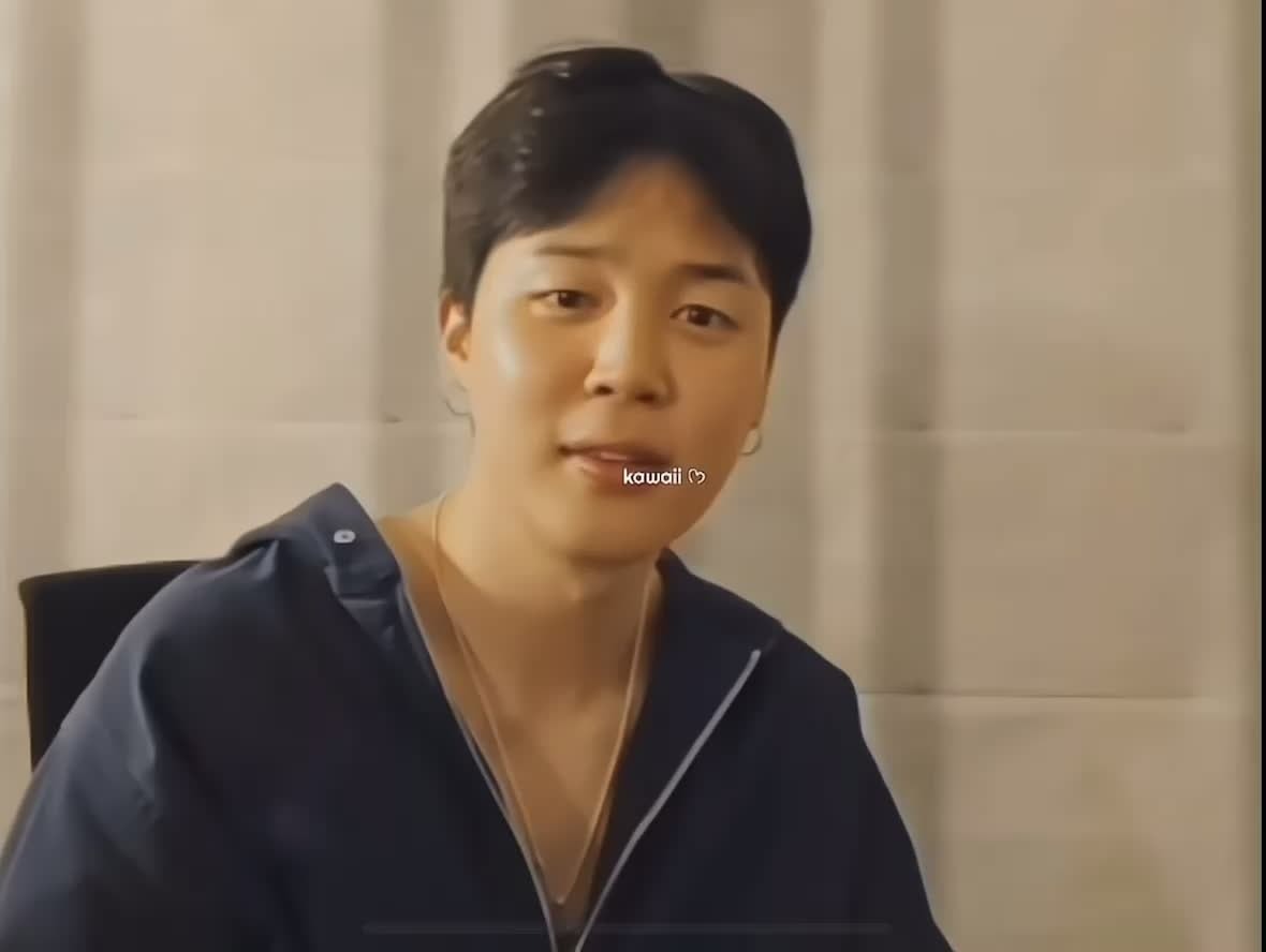 BTS Community Post - mimi is the cutest in the world😻💜