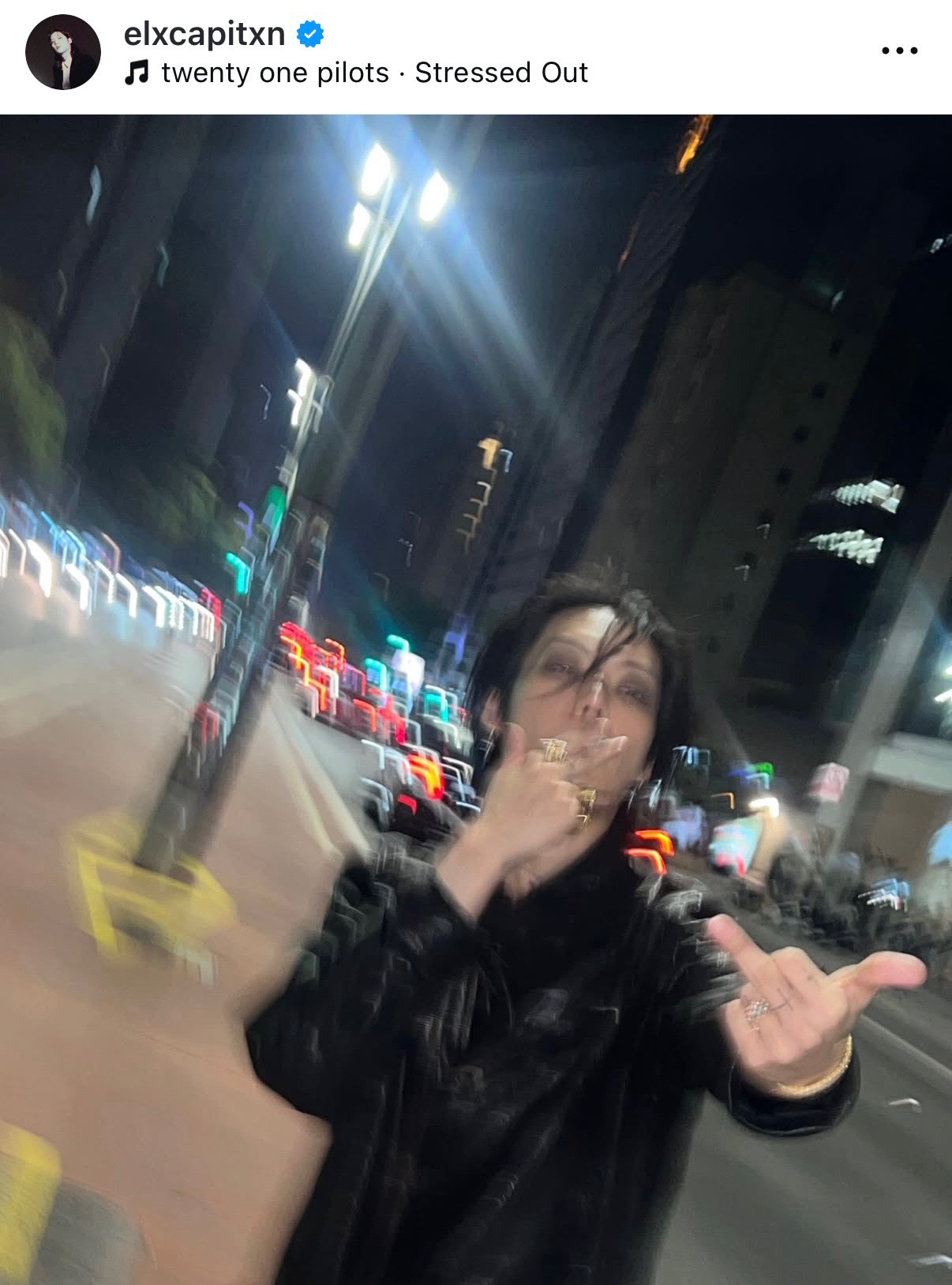 BTS Community Post - Eu amo o caos disso aqui…😎 ElCapitxn + SP/BSB ...