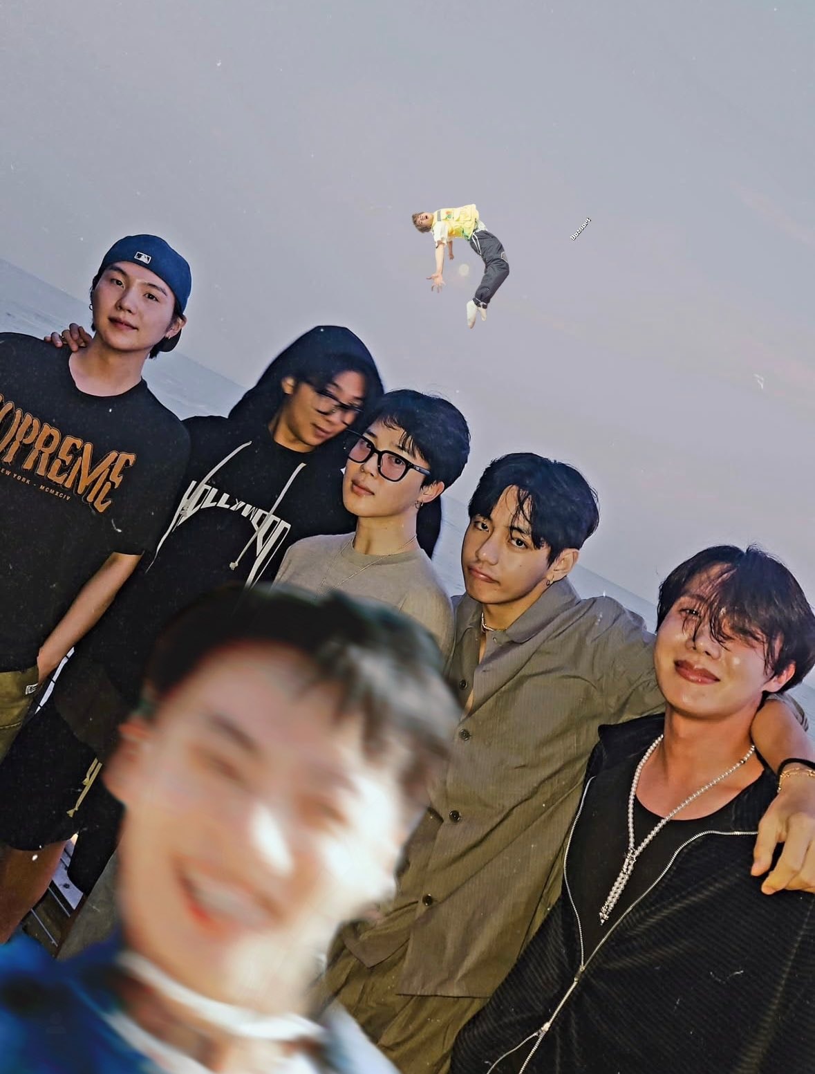 BTS Community Post - New ot7 picture 💕😍💜