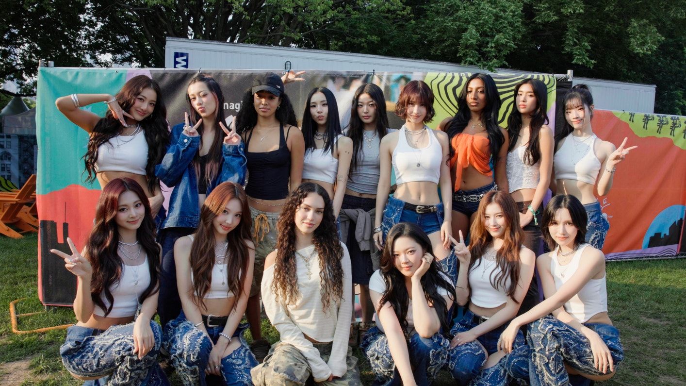 Weverse KATSEYE Image - heart’s so full from these Lollapalooza moments 🖤