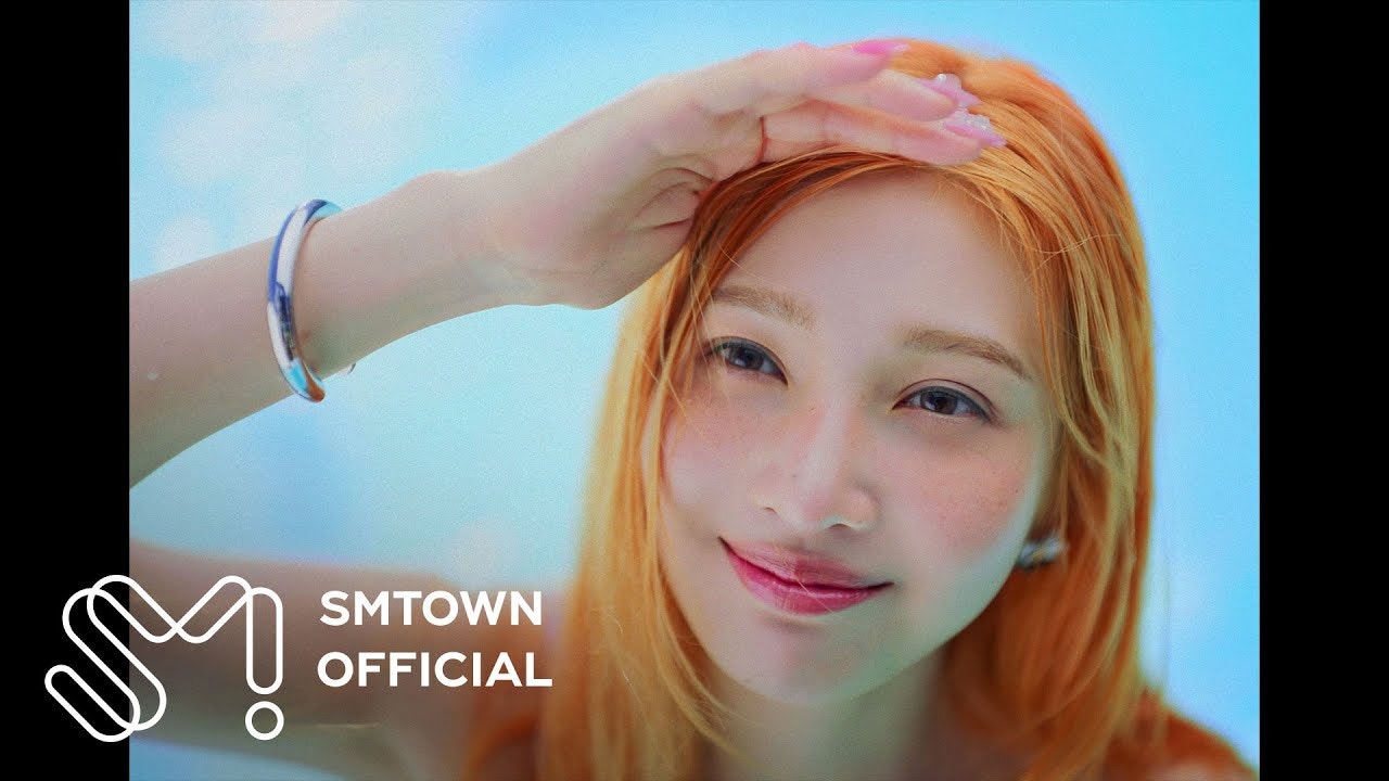 Weverse Red Velvet Media - JOY 조이 'Love Splash!' MV