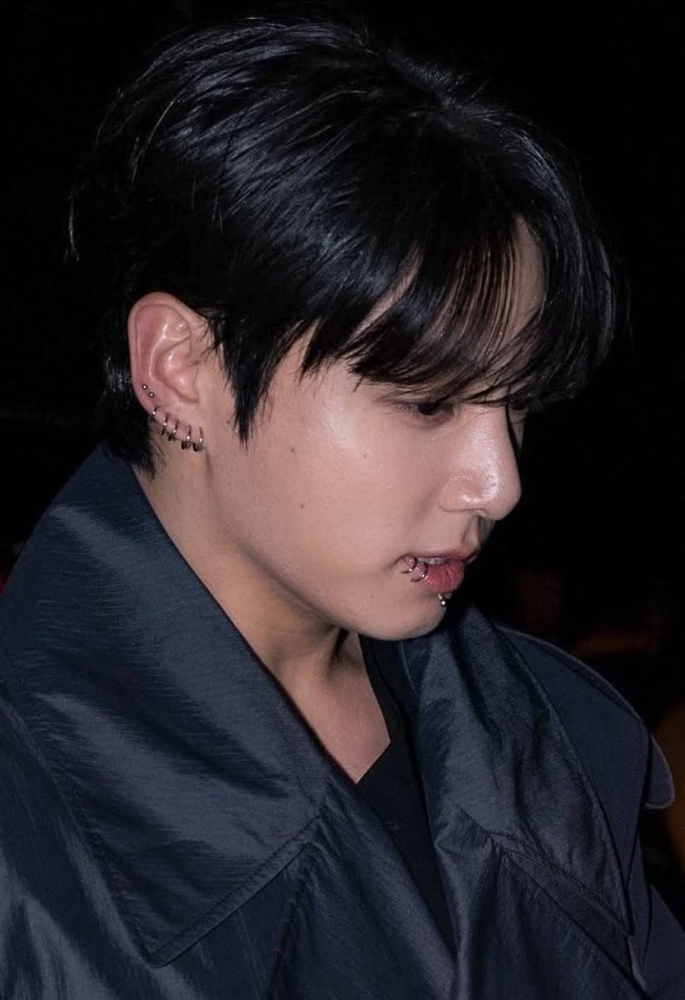 BTS Community Post - Mr. jeon jungkook new look🫣🫣🫣
