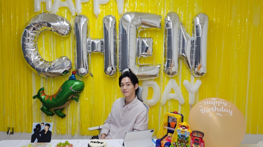 HAPPY CHEN DAY! 🎉🎁🍽