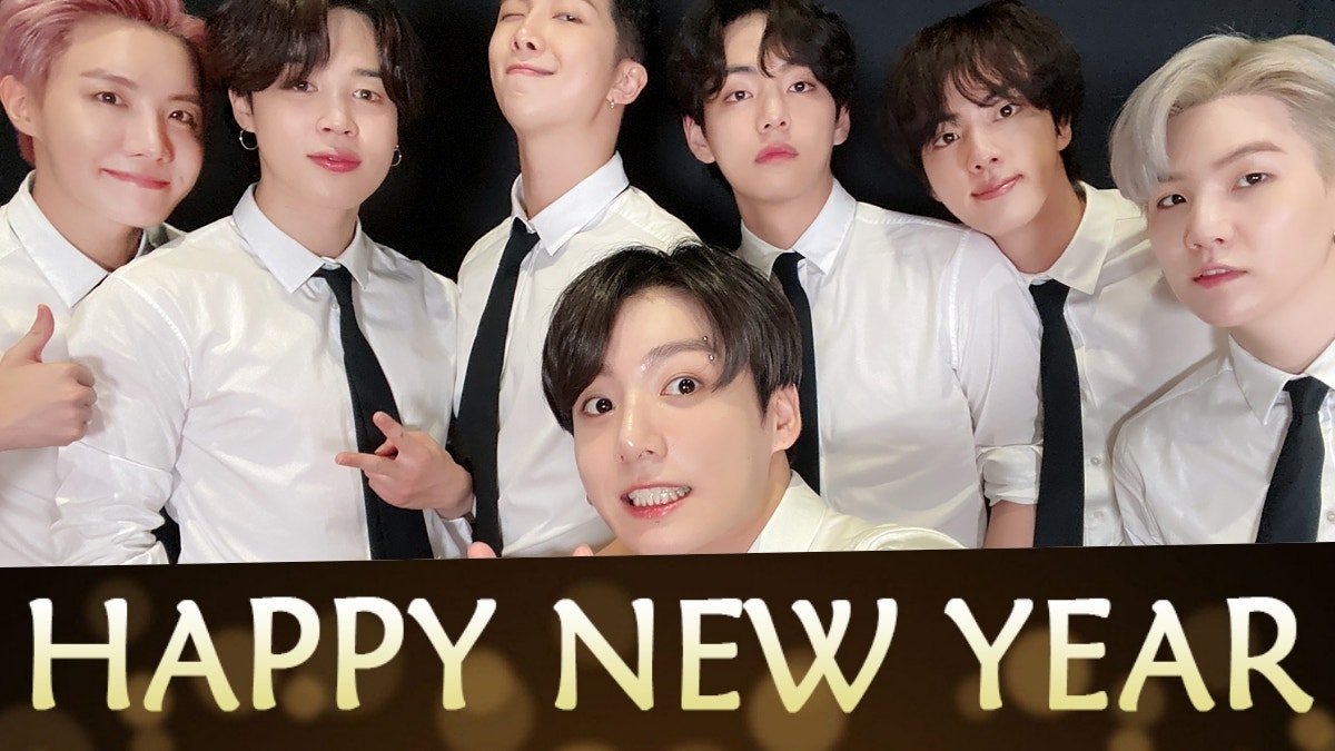 BTS Community Post - BTS AND All ARMY advance me happy new year 🎊🎊
