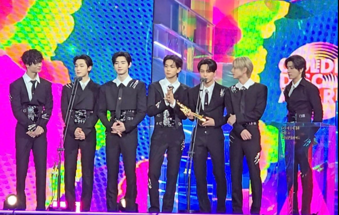 ENHYPEN Community Post - 🎊Golden Disc Awards (GDA) |ENHYPEN💖~ 🏆Award ...