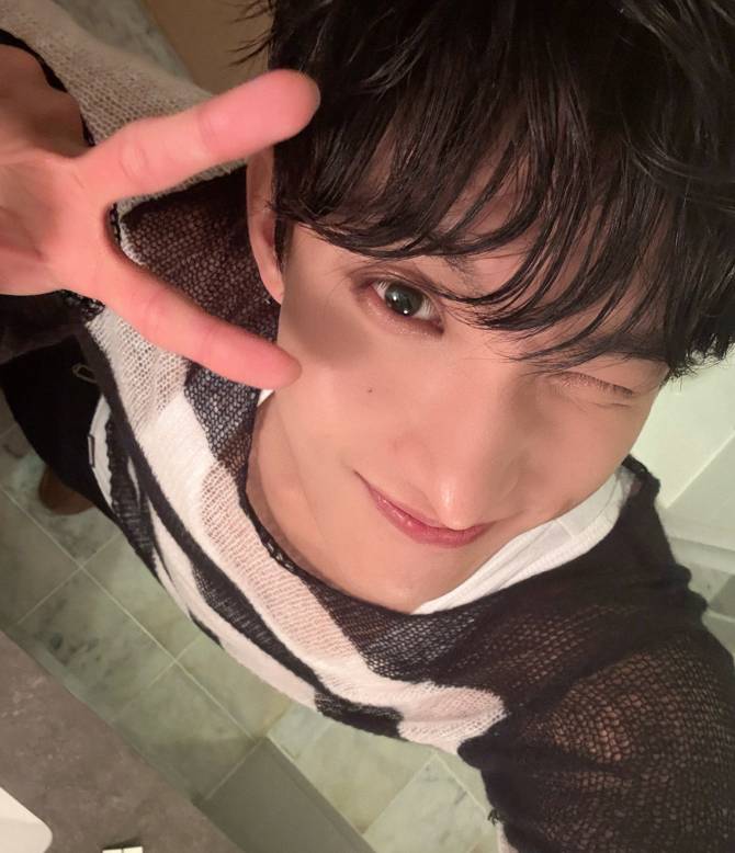 Seventeen Community Post 캐럿들˘͈ᵕ˘͈ 2025년을 여러분들 덕분에 힘차게 시작할 수 있는 것 같아요