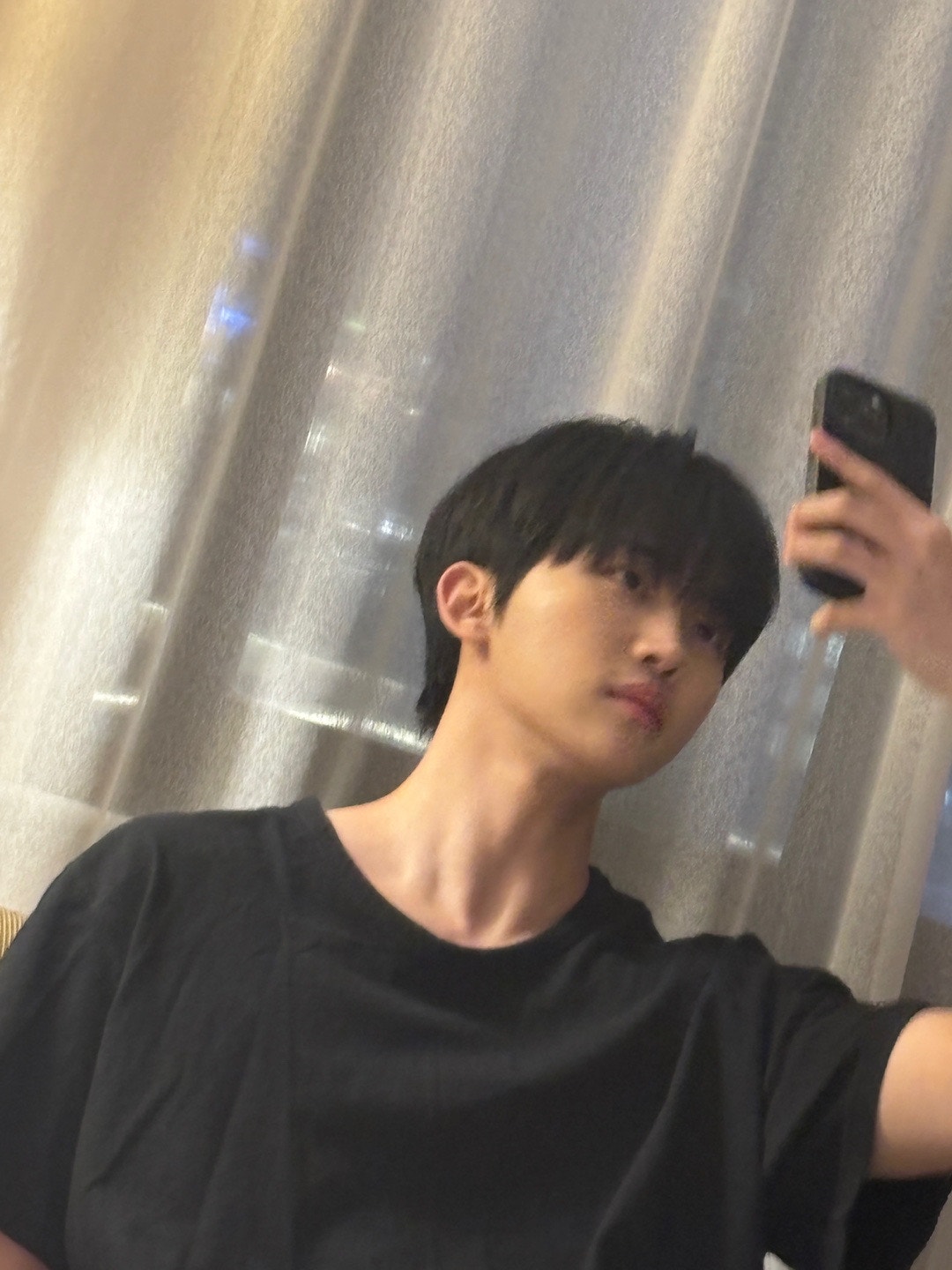 Lun8 Community Post 새해 복 많이 받아 우리 러베이트 Dohyun