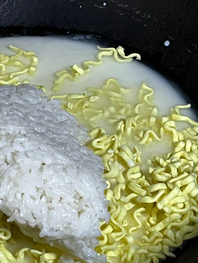 ENHYPEN Community Post - Cooking skills learned from Jake Chef🧑‍🍳