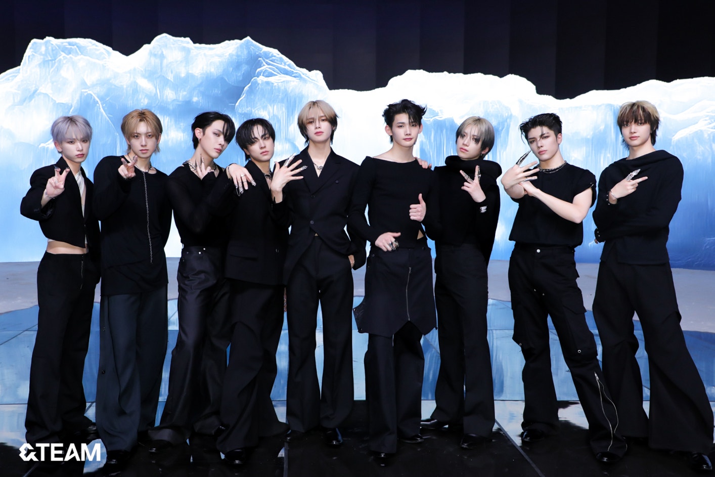 Weverse &TEAM Image - &TEAM 'Deer Hunter' MV Behind Photo