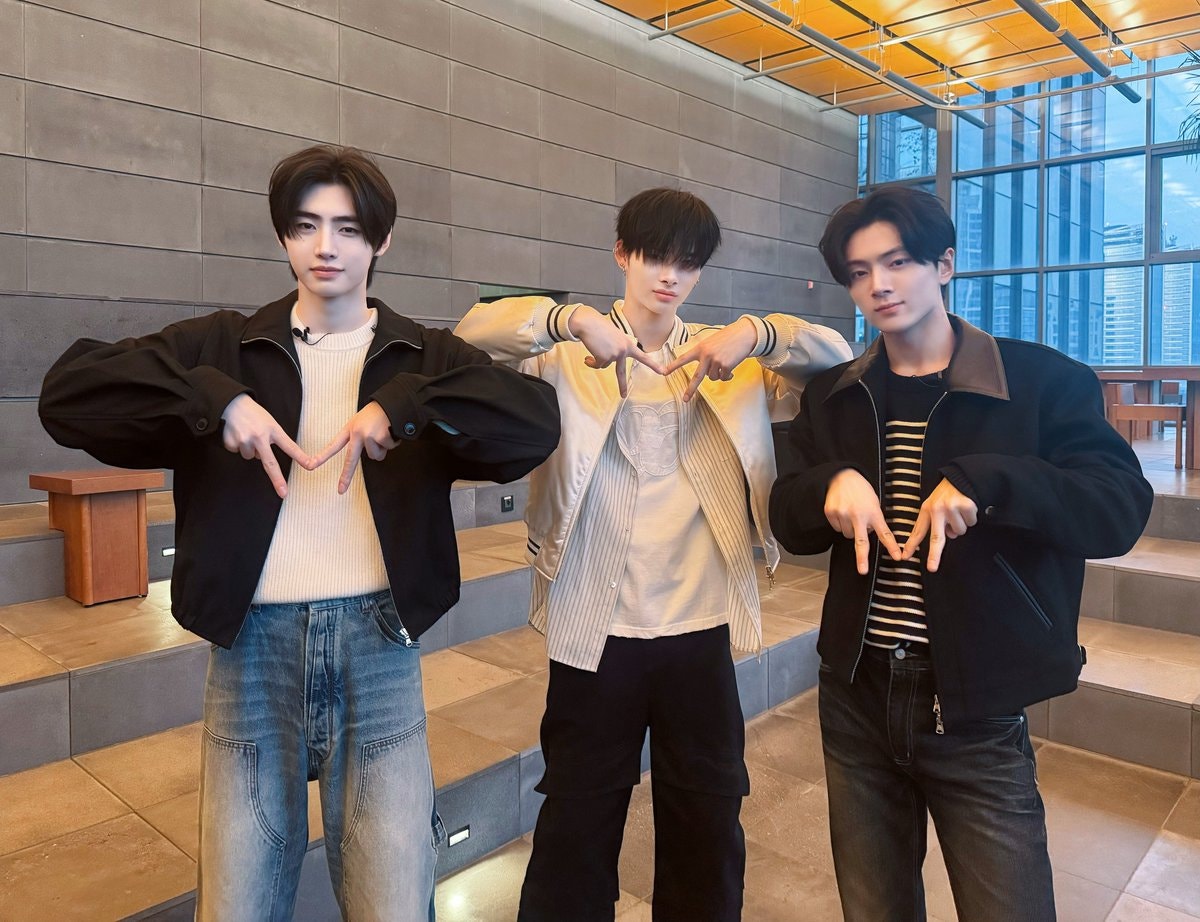 ENHYPEN Community Post - TVerで見なきゃ️🩵 📢 🎵#𝗠𝗭𝗜𝗡𝗘 エンジン📕 最新K-POPのヒミツ 弾丸取材ツアー 〜超人気K-POPアーティストに会いまくりSP ...