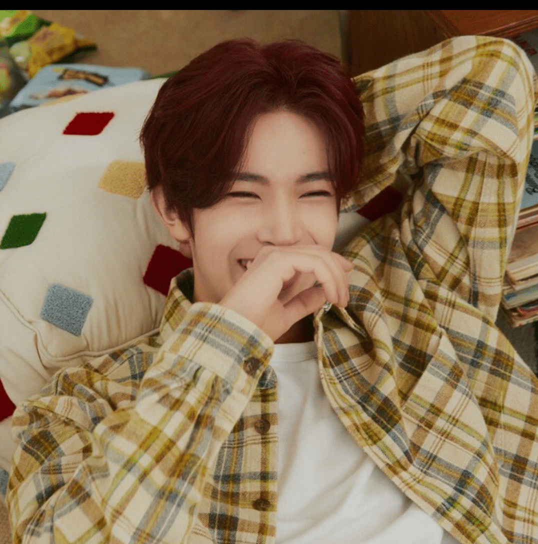 ENHYPEN Community Post - #heeseung kd vc, tá muito sumido 😔💔