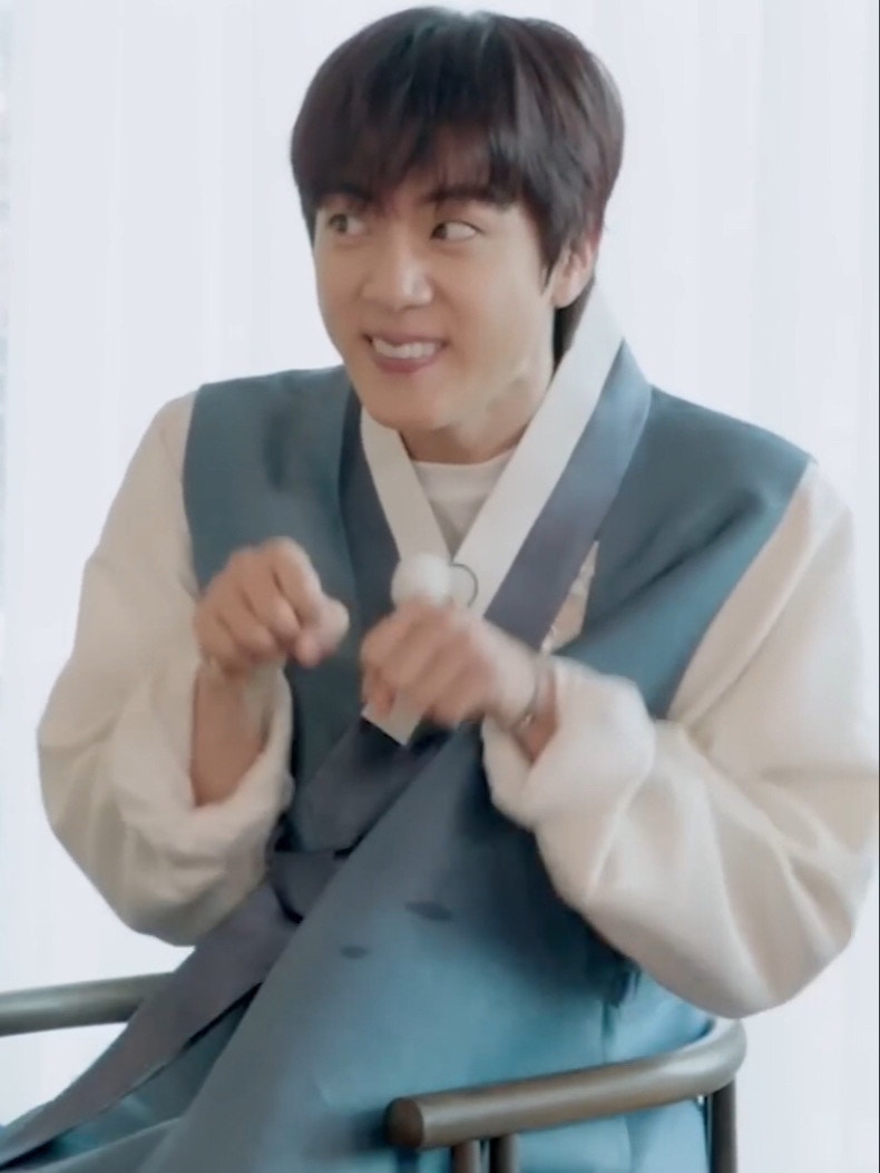 BTS Community Post - #Dear_Jin_from_ARMY JIN くん 『달려라석진 』EP18も楽しかったよ〜☺️ ハムちゃん🐹 がハムスター🐹してるの とっても ...