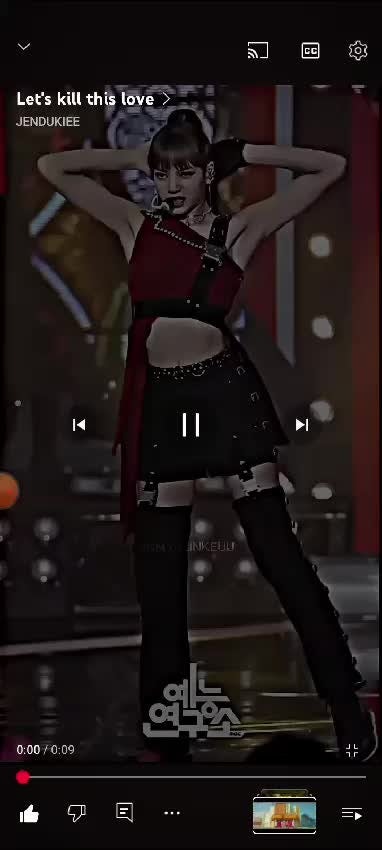 BLACKPINK Community Post - 💋💋🙈🙈lisa look very hot 🔥 🌚🌚🔪🔪👀👀🫦🫦