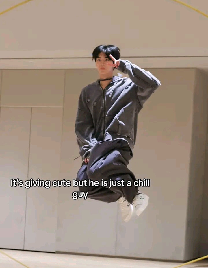 TWS Community Post - Love meme #to_dohoon 😂