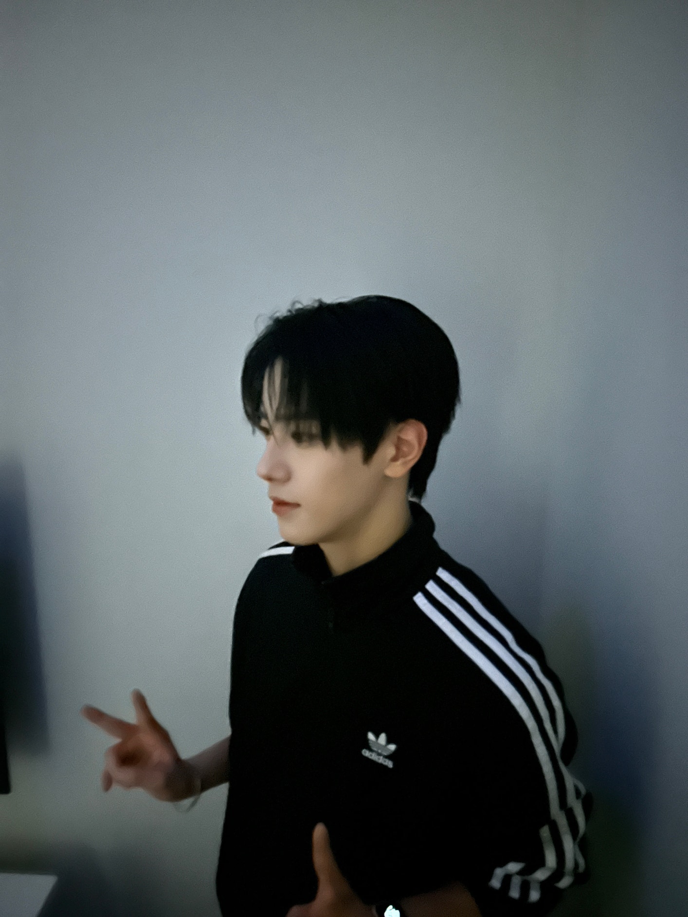 Close Your Eyes Community Post Close Your Eyes Weverse 오픈을 추카함다😖