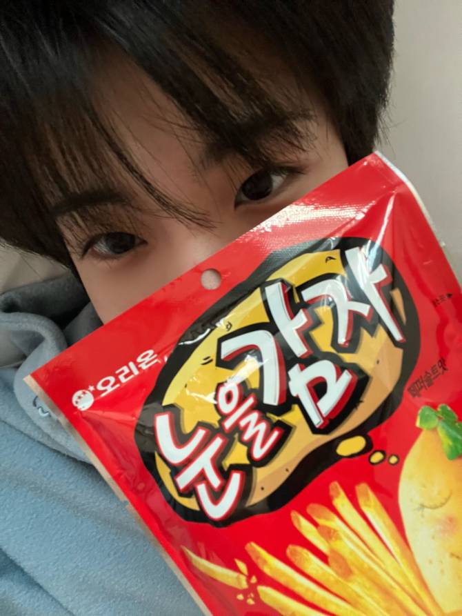 Close Your Eyes Community Post μλ
π€ Weverse μμνκ² μ΅λλ€ λμ κ°μπclose Your