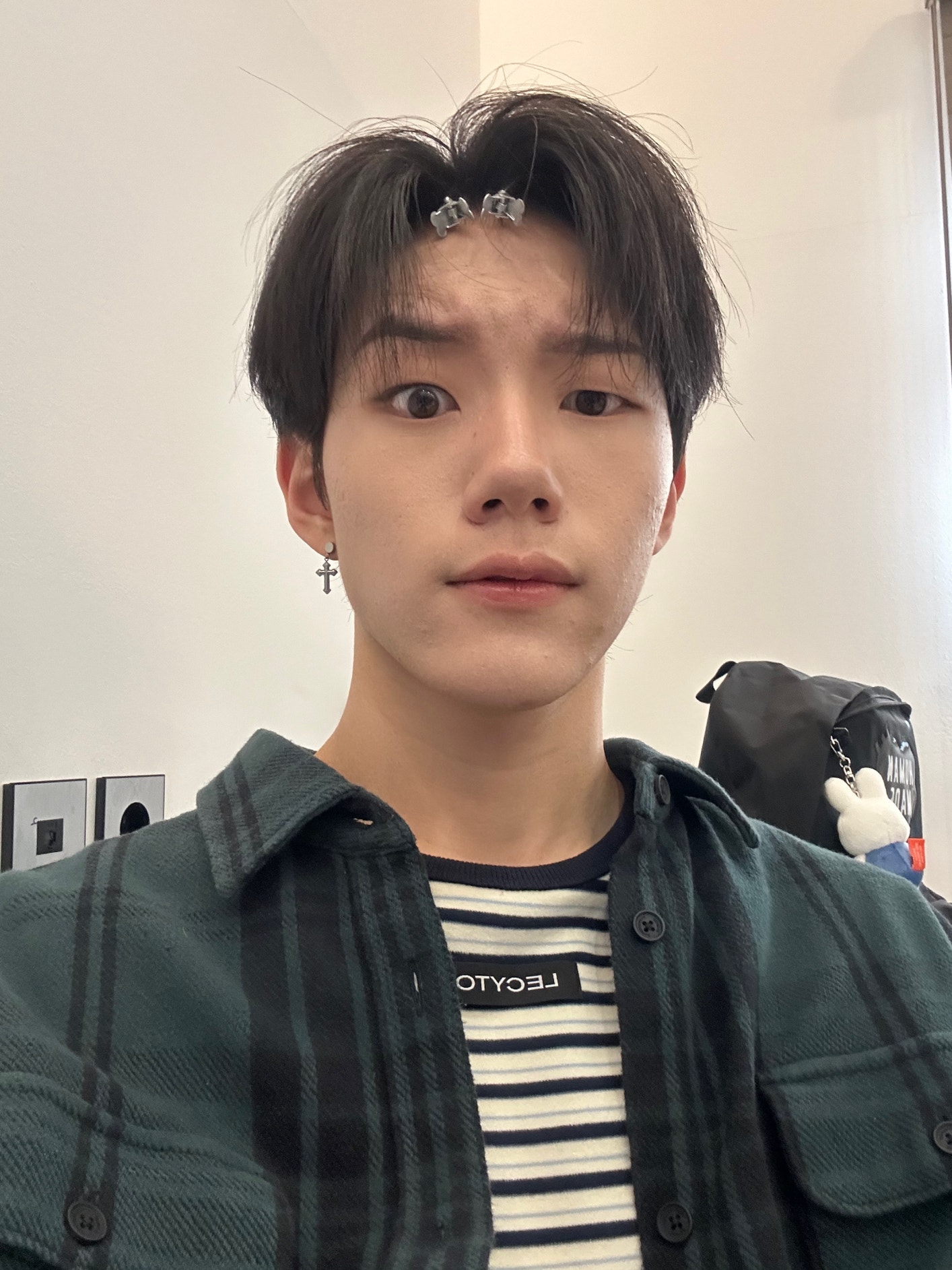 CLOSE YOUR EYES Community Post - 위버스 생겼다아아악!!!!!😎😎 - SEO KYOUNGBAE