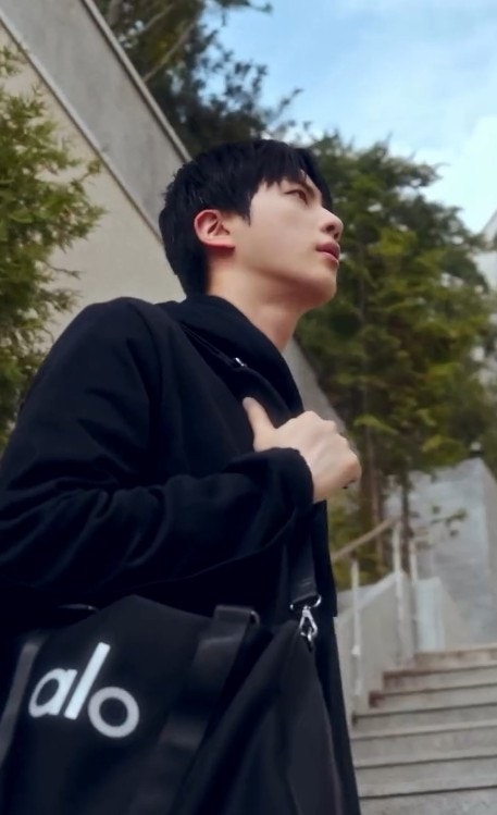 BTS Community Post - JIN x ALO🔥 AMBASADORUL GLOBAL JIN ALO JIN X ALLO # ...