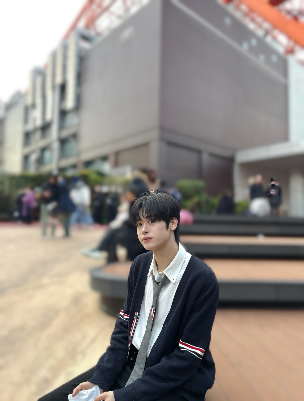 Close Your Eyes Community Post 좋은 밤 보내세요 🌝 Ma Jingxiang