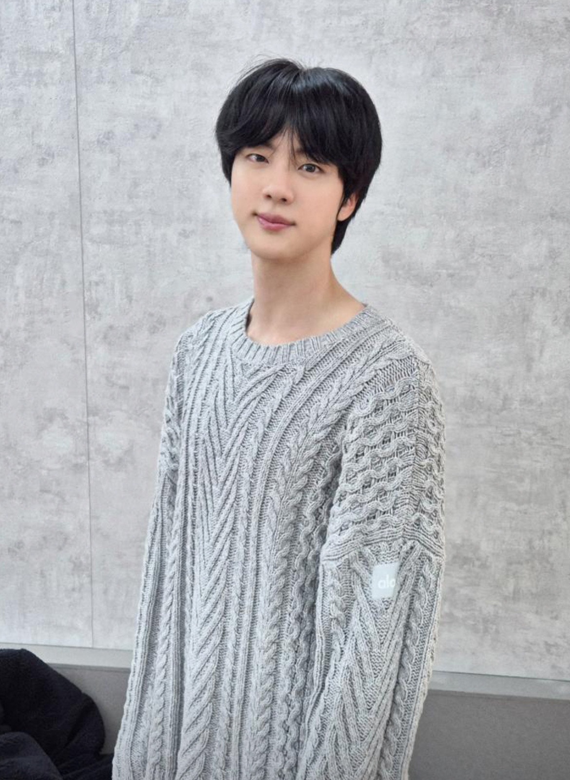 BTS Community Post - #Dear_Jin_from_ARMY JINくんこんばんは(⋆ᴗ͈ˬᴗ͈)” .*˚ お顔を見せてくれてありがとう💖 ̖́-‬ 日曜日の夕方… お ...