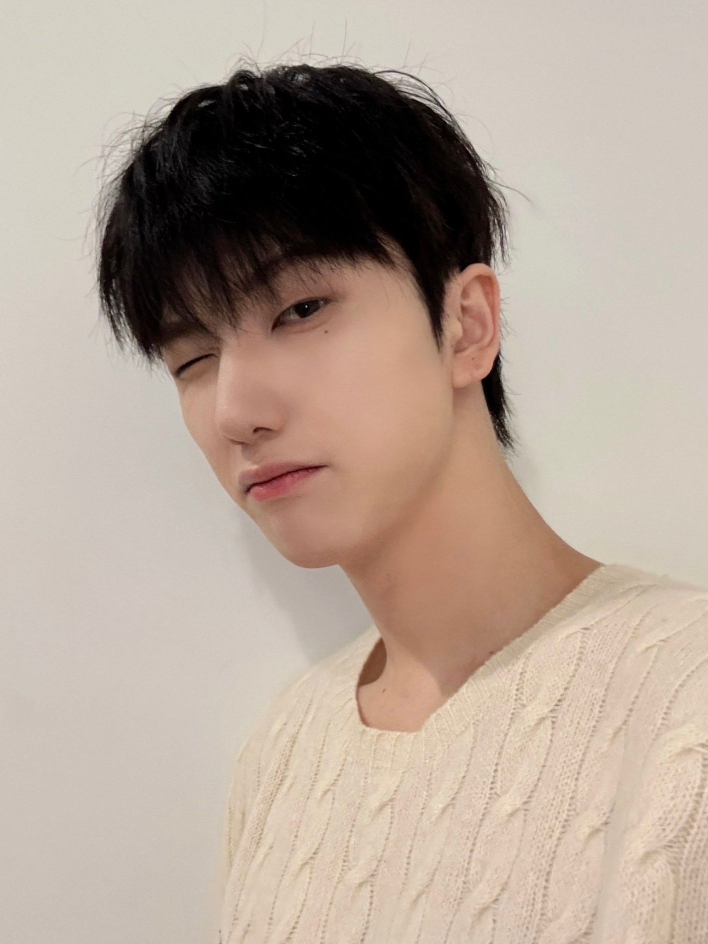 JUST B Community Post - 😉😘