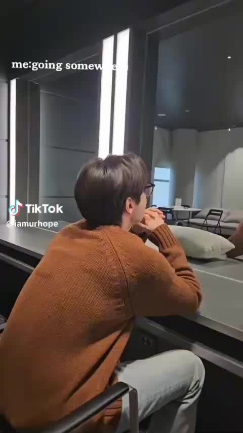 BTS Community Post - hope oppa your look wow wii glass