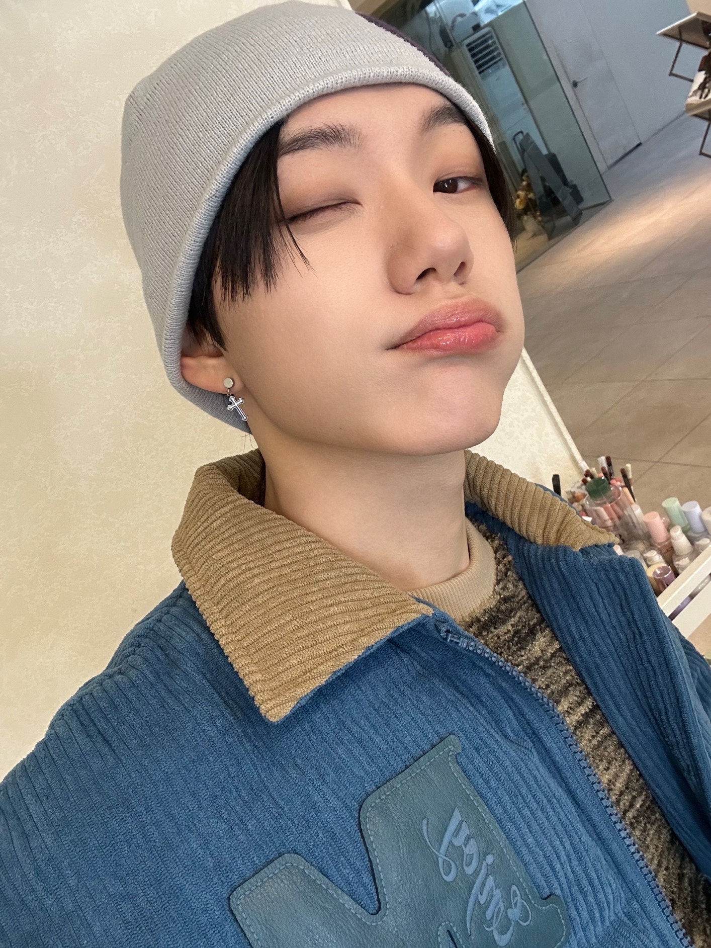 CLOSE YOUR EYES Community Post - 떳다 자컨 티저🥑🥑 - SEO KYOUNGBAE