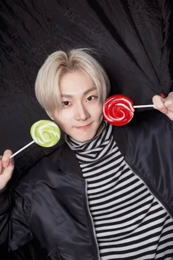 ENHYPEN Community Post - Heyyy guyss I’m backkk!!! 🤭💗💗 How are youuu?? 💞