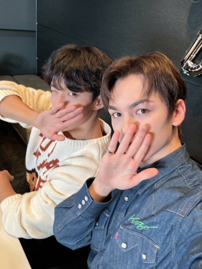 SEVENTEEN Community Post - #To_DK & #To_Vernon Happy birthday guys ...