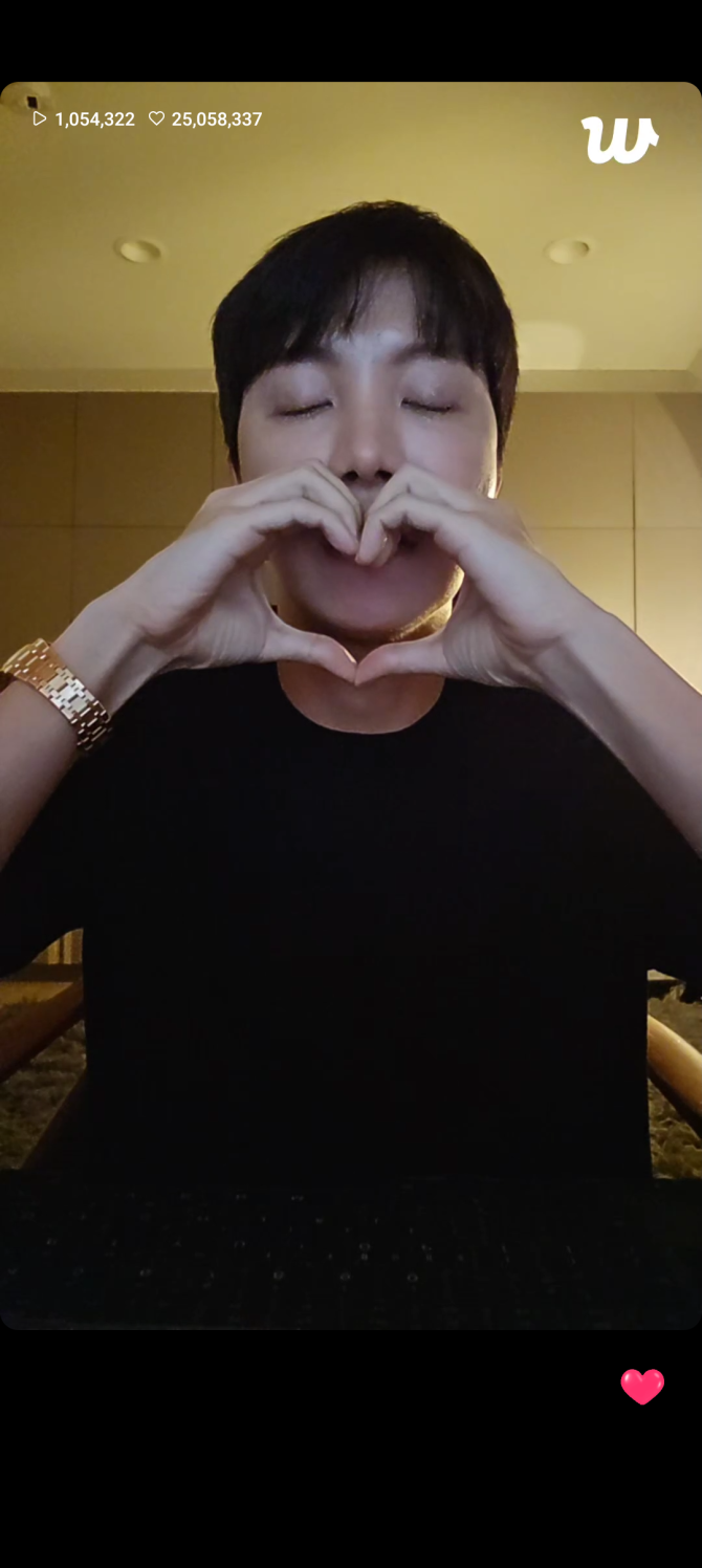 BTS Community Post - HOBI TE AMO 💜💜💜🦩 HBD to most beautiful man who ...