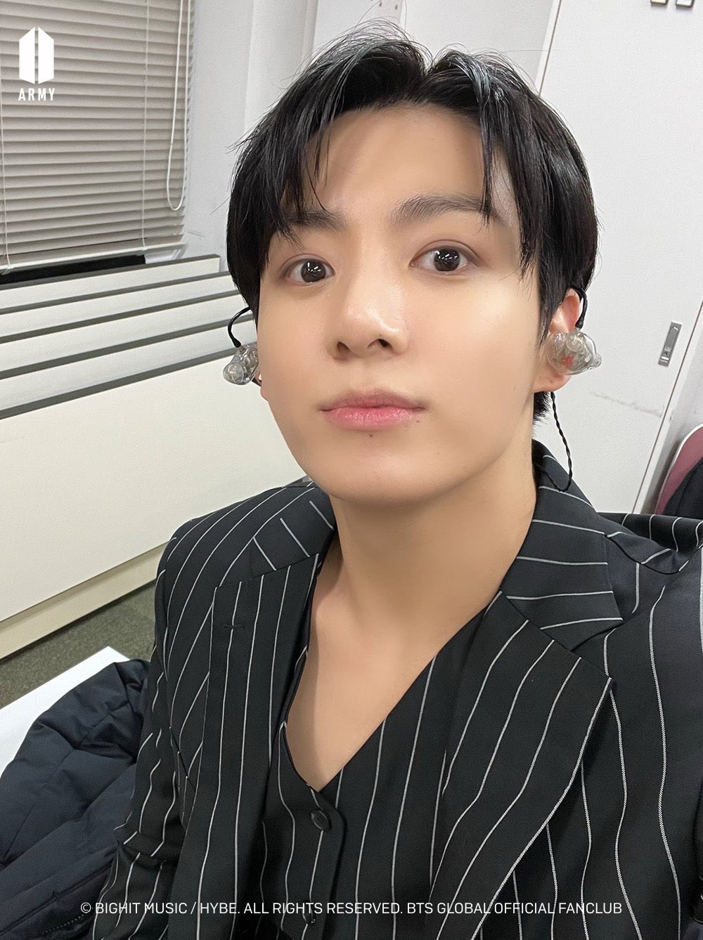 BTS Community Post - #Dear_JungKook_from_army 𝖣-𝟣𝟢𝟩 정국아 많이 많이 사랑해잉~💜💜 #정국_끝까지_함께_가자 #1년6개월도_정국이랑 ...