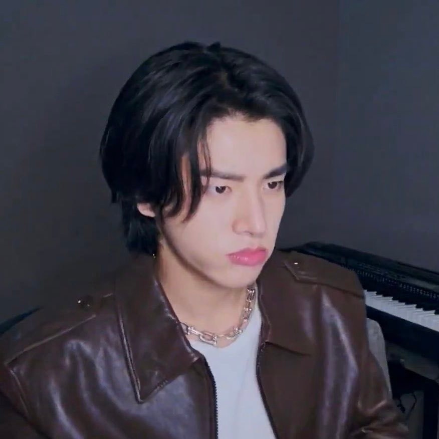 ENHYPEN Community Post - Me when they ask why I’ve been poutin’ all day ...