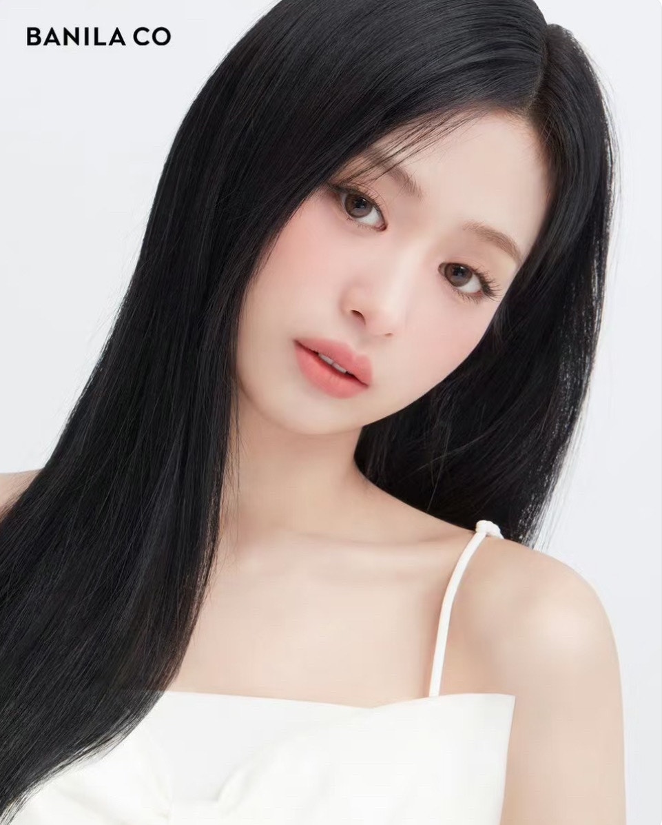 BABYMONSTER Community Post - I love Ahyeon forever omg she is so cute ...