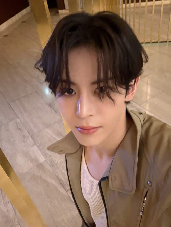 Nowadays Community Post 데이앤 오늘 무대도 저희와 함께 해주셔서 너무 감사해요 🥰 데이앤과 함께한