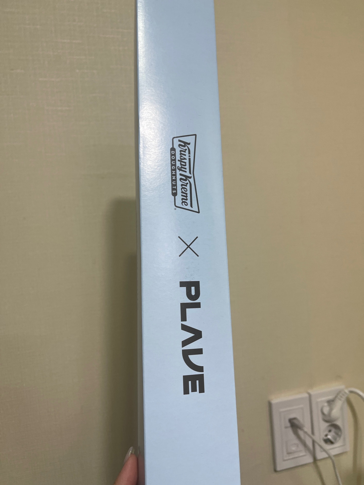 PLAVE Community Post - 점심시간되자 마자 차끌고 달려가서 마지막 하나 남은거 샀어요😎 너무 행복하다😭😭😭😭😭