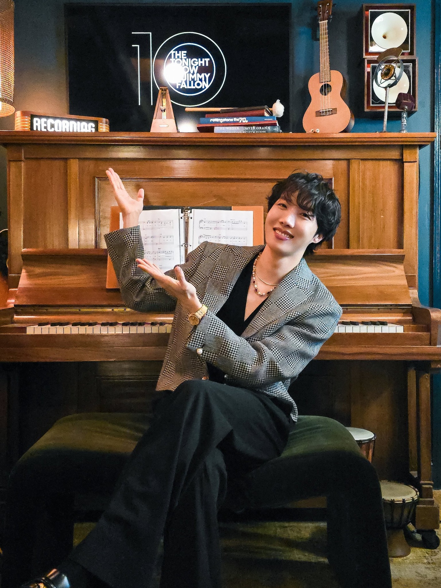 BTS Community Post - Good morning Army... Good morning Hobi 💜 J-Hope ft ...