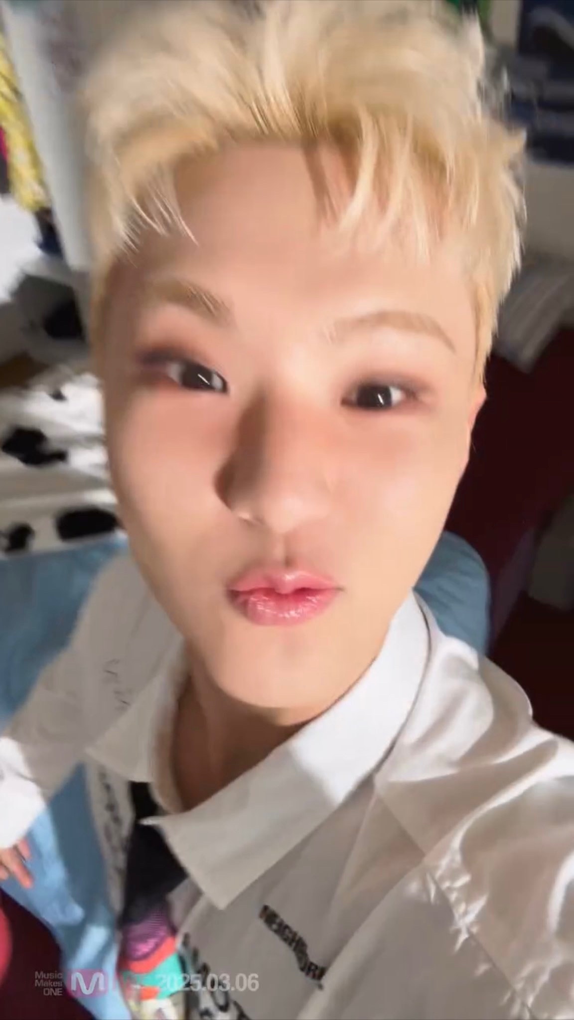 SEVENTEEN Community Post - aaa eles são muito fofos 😭🤏🏻🤏🏻 amo tanto eles