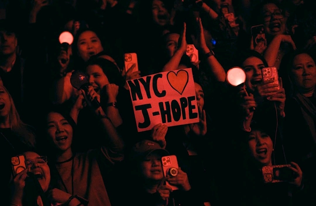 BTS Community Post - J-hope insta post💜🐿️ HOPE ON THE STAGE. BROOKLYN,Day1