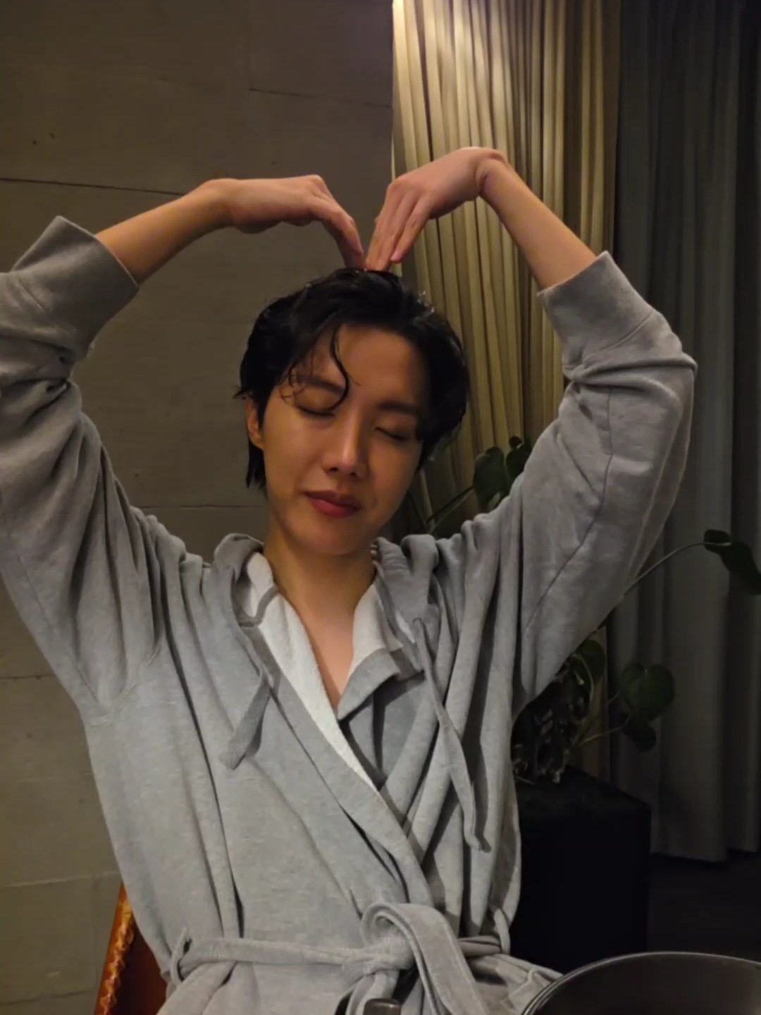 BTS Community Post - Hermoso 💜