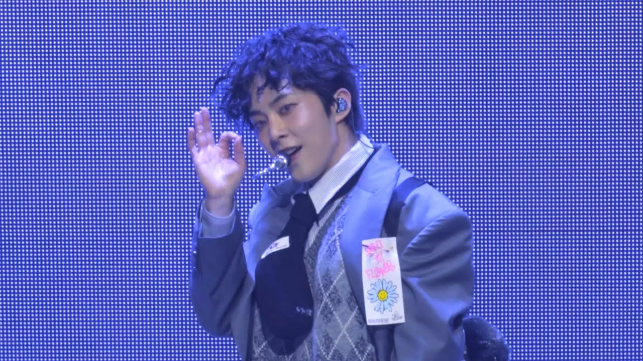 Weverse XIUMIN Media - SPECIAL STAGE ‘WHEE!’ 직캠 | 시우민 (XIUMIN)