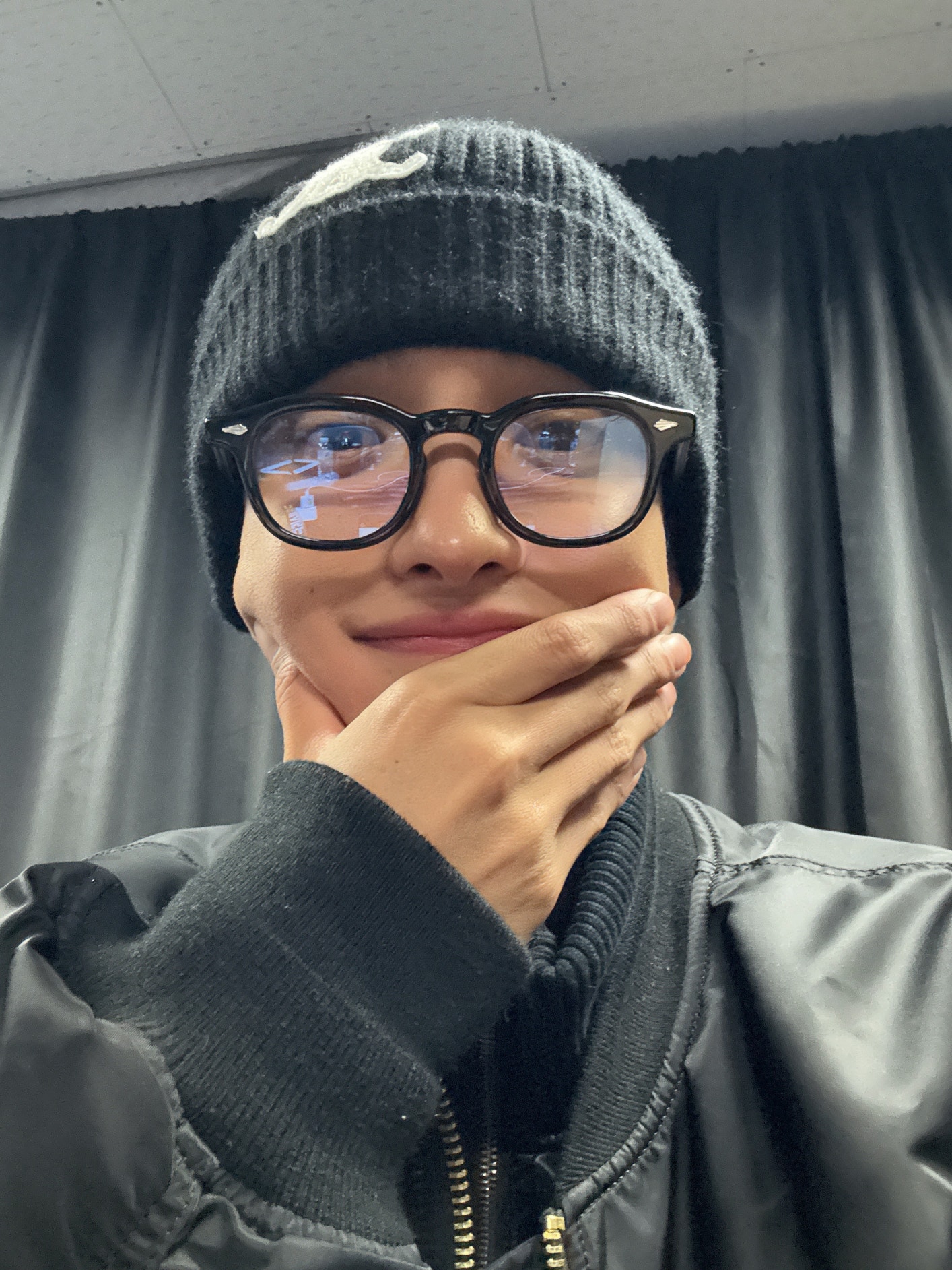 Seventeen Community Post 굿모닝 캐럿들⸝⸝⸝° ̫° ⸝⸝⸝ 어제 리허설 때 생각보다 추웠으니까